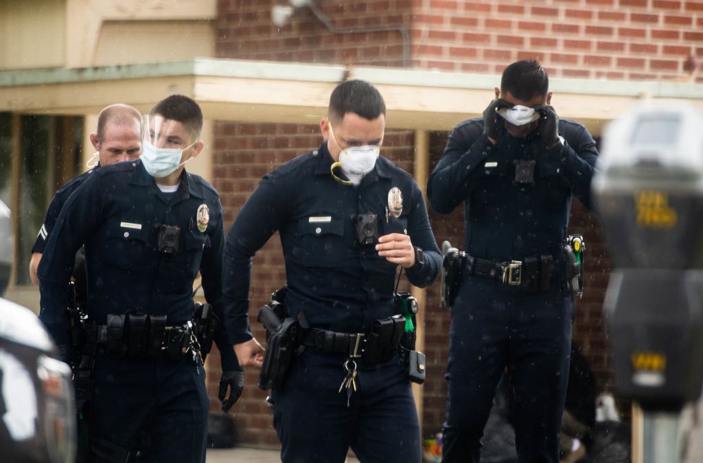 Oficial de LAPD muere por complicaciones de COVID-19 – Telemundo 52