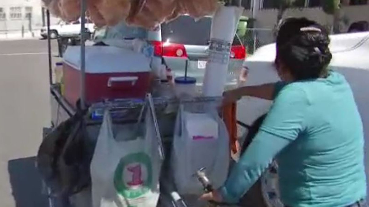 Todo vendedor ambulante en Los Ángeles ya debe contar con un permiso ...