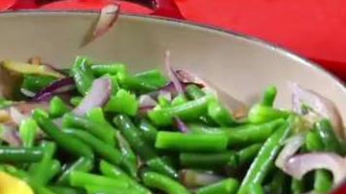 Receta: Ejotes con queso parmesano y ajo – Telemundo 52