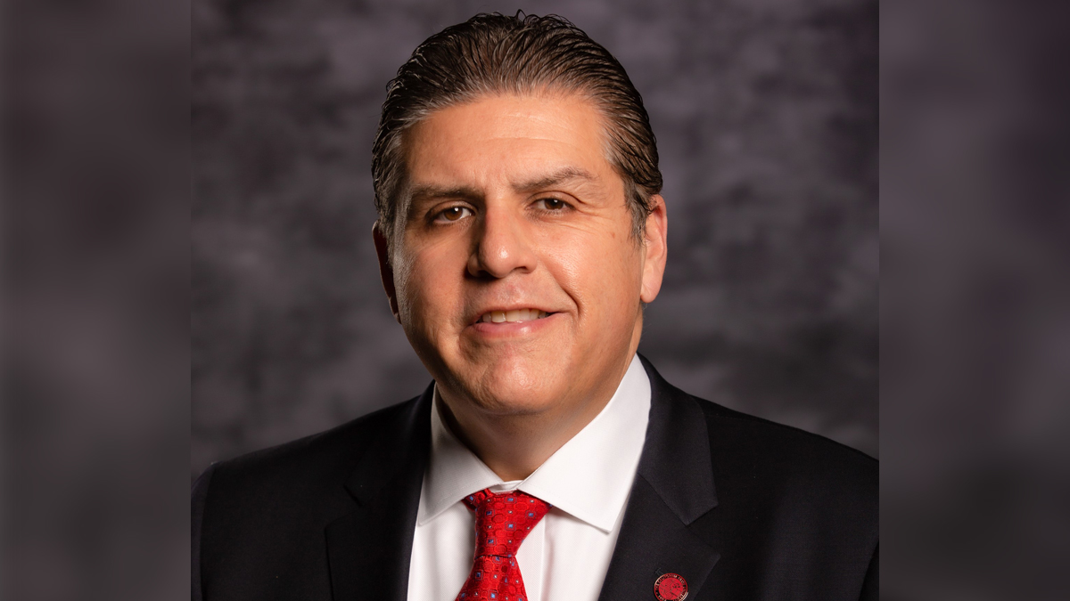 Joseph I. Castro renuncia a su cargo en Cal State – Telemundo 52