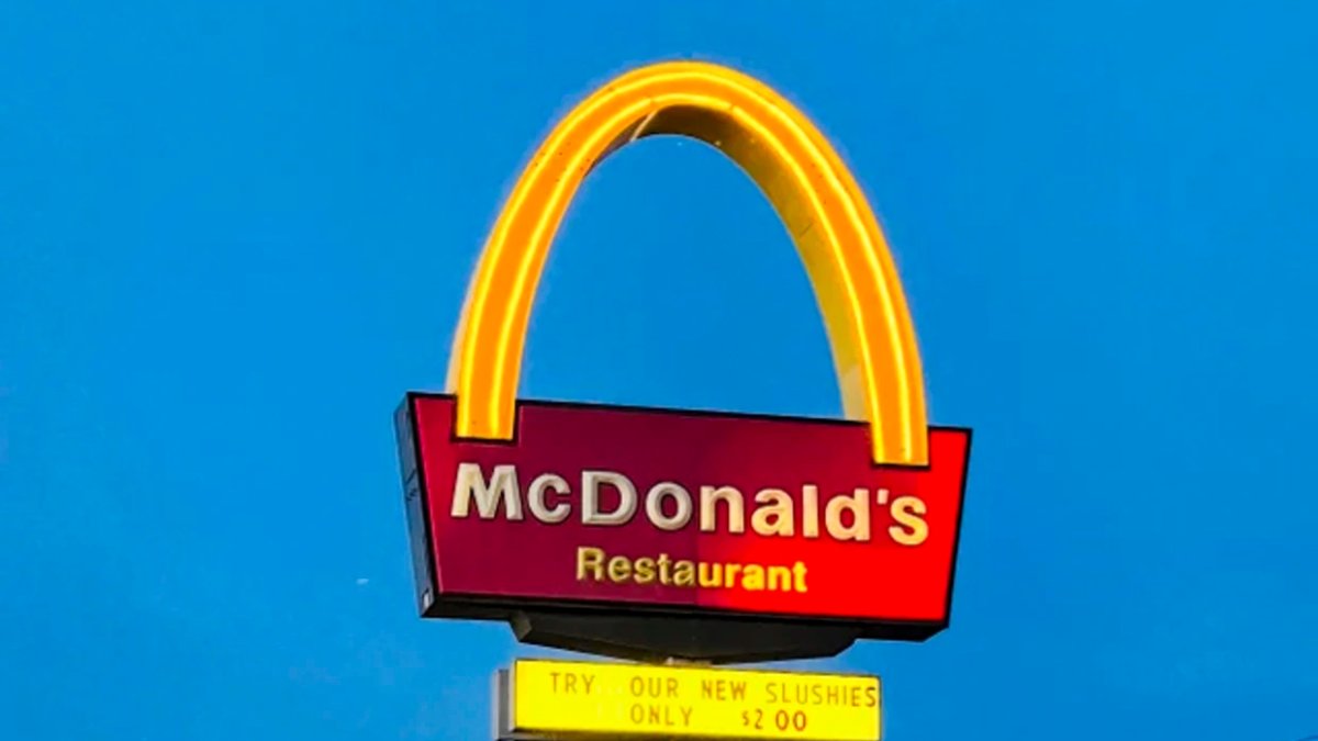 Por qué algunos Mcdonald’s: sólo tienen un arco dorado – Telemundo 52