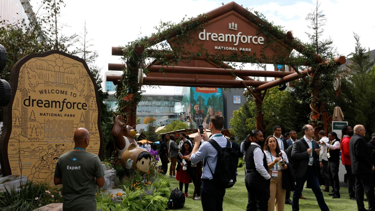 Salesforce presenta plataforma de datos en tiempo real – Telemundo 52