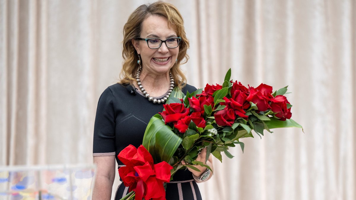 Rose Parade 2023: Gabby Giffords sera el Gran Marchall – Telemundo 52