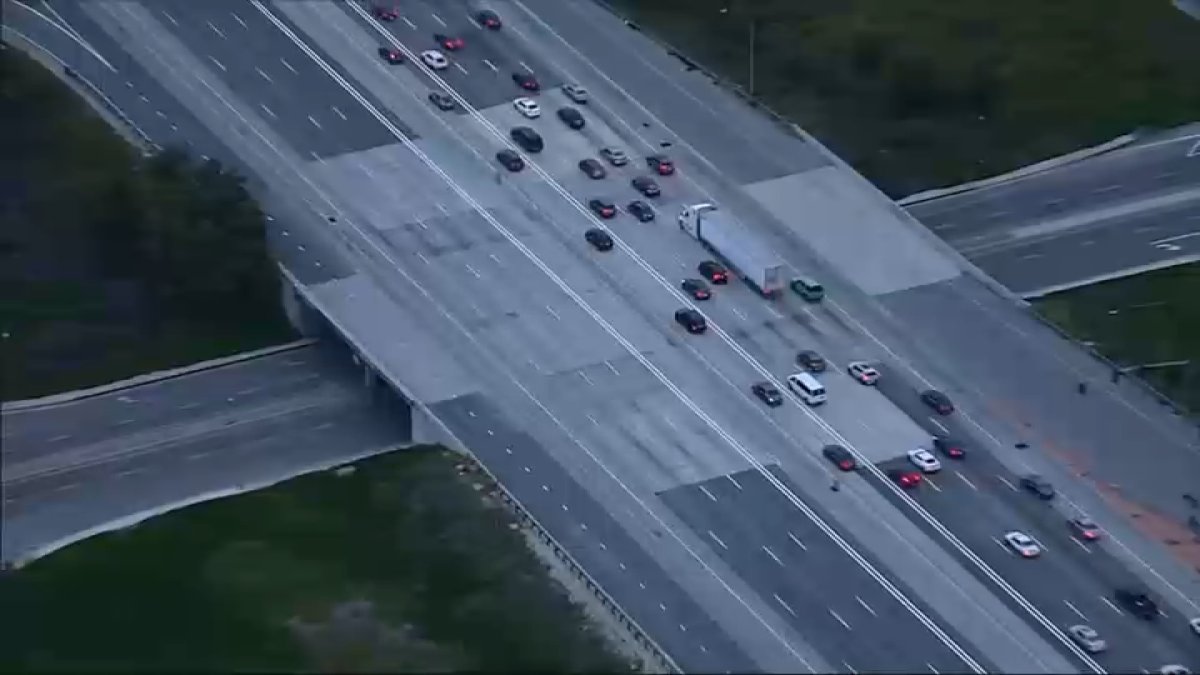 Terminan las reparaciones del socavón en la autopista 5 en Glendale ...