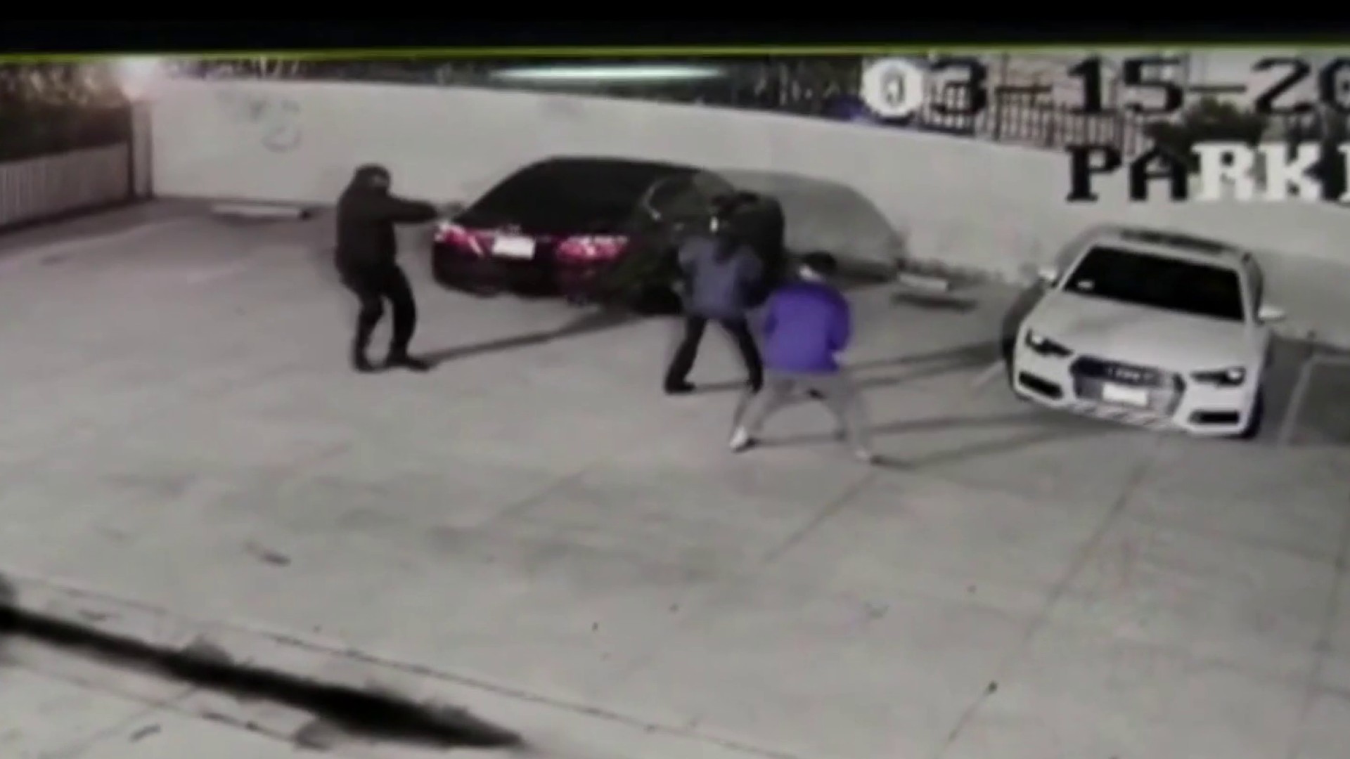 Surveillance Video Captures Robbery At Gunpoint In Koreatown