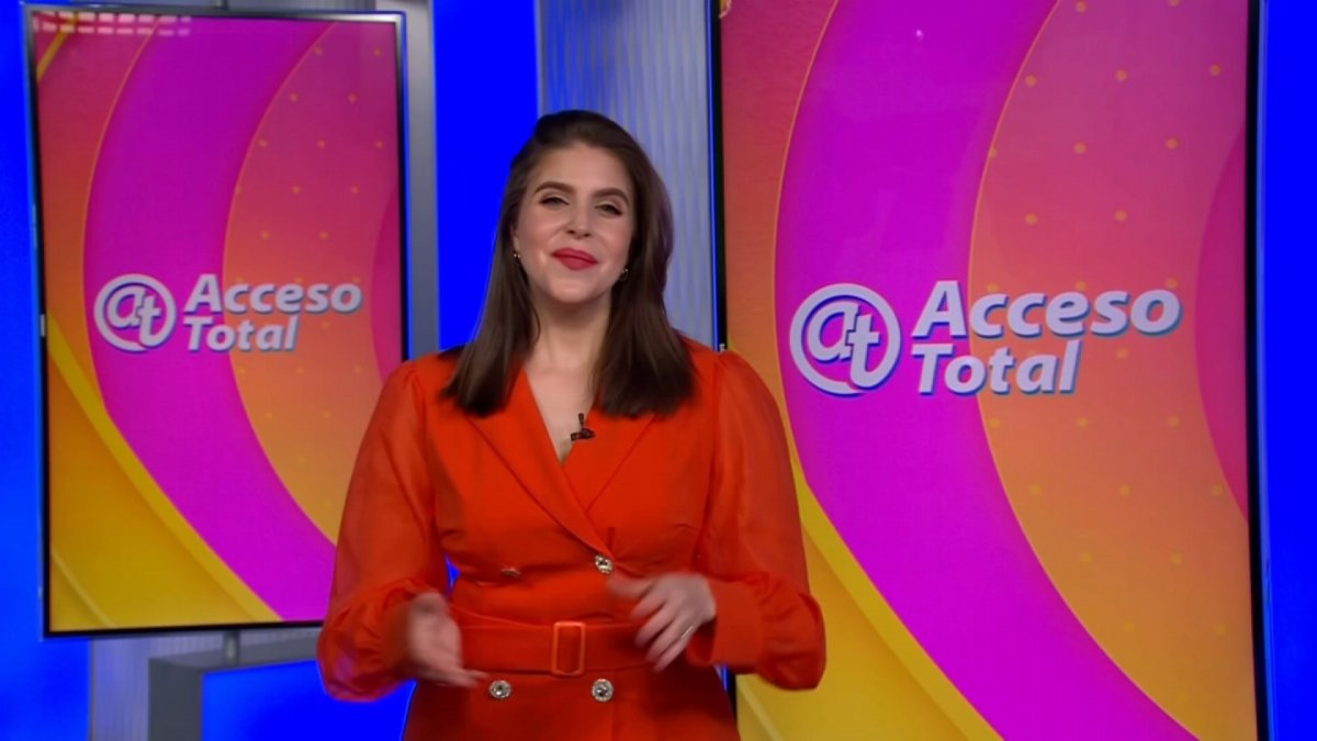 Allison Strong estrena "La Luna" – Telemundo 52