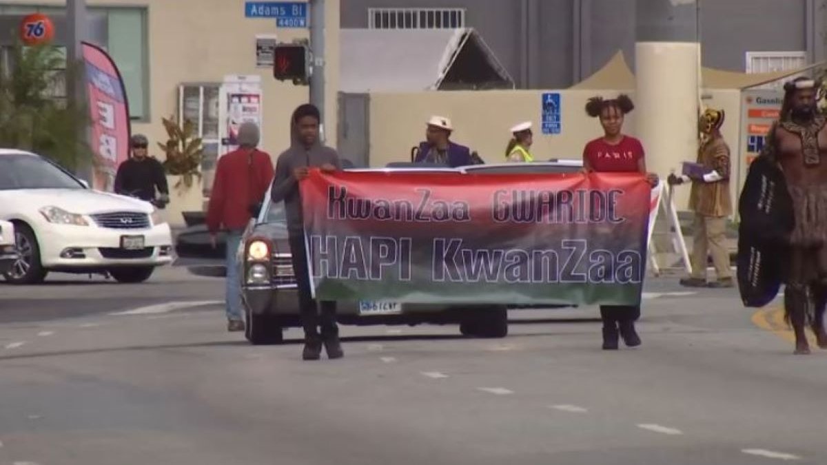 ¿Que es la celebración de Kwanzaa? – Telemundo 52