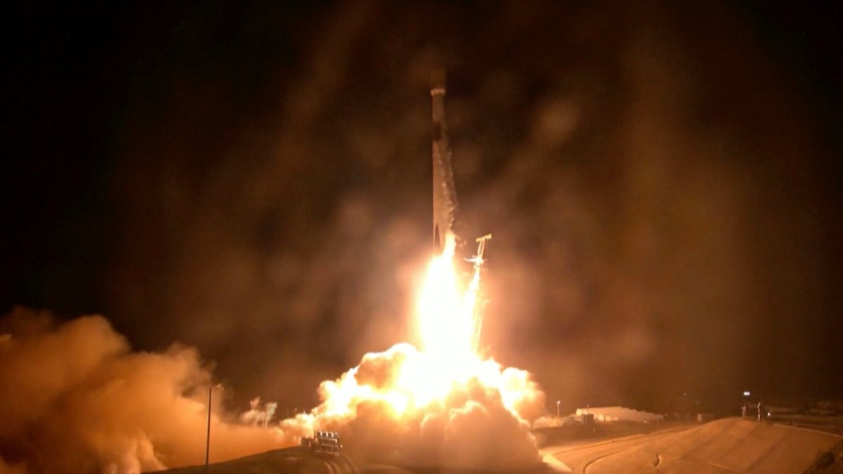 California: SpaceX lanza cohete con satélites Starlink – Telemundo 52
