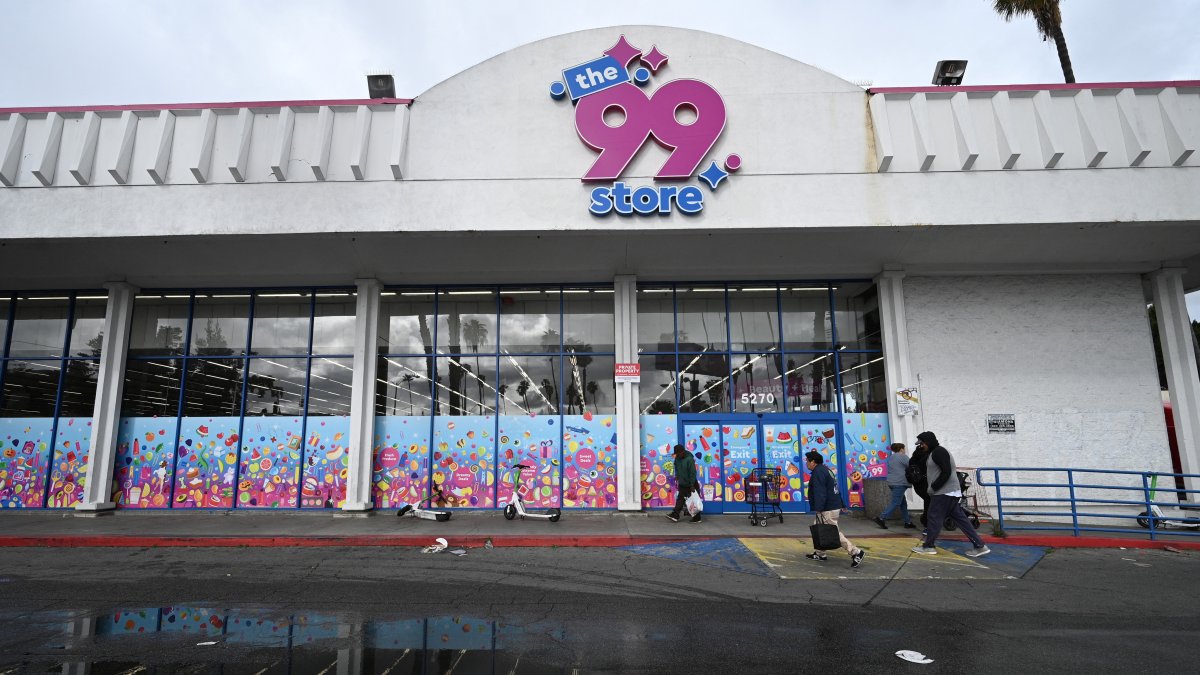Estudian ayuda para empleados de 99 Cents Only Stores – Telemundo 52