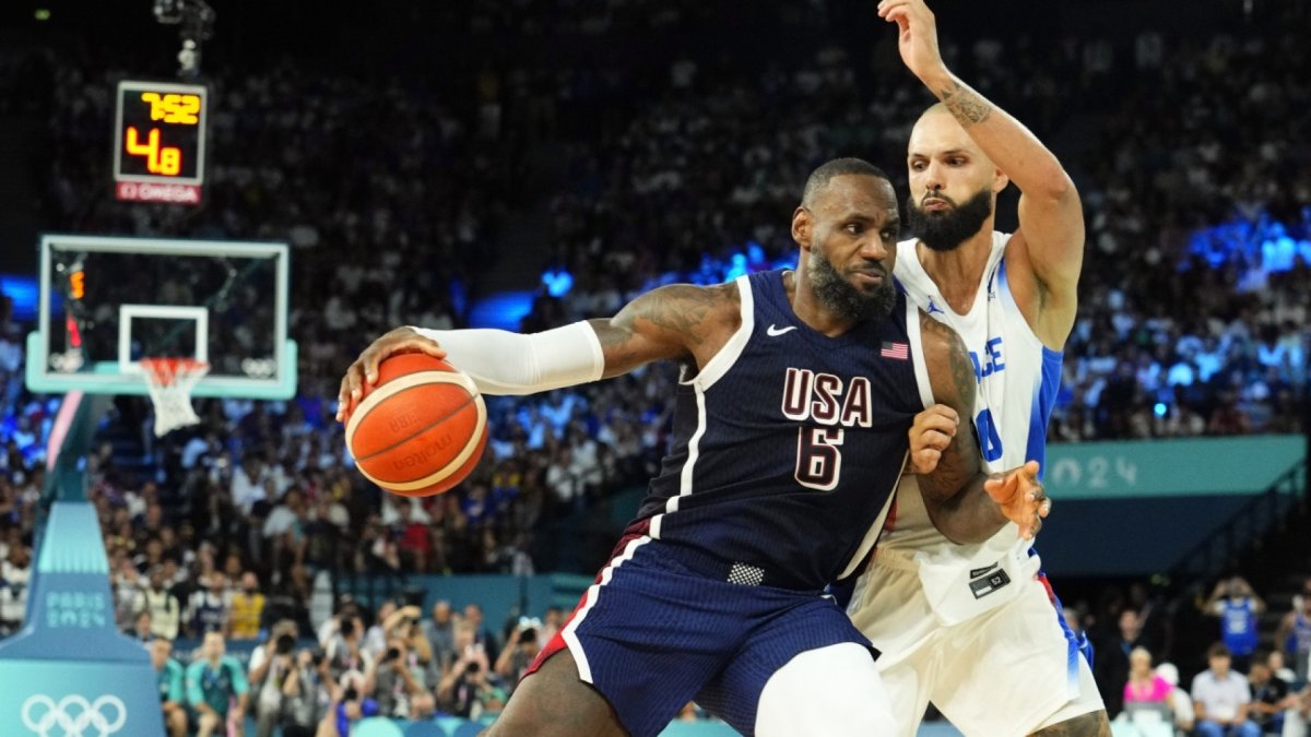 DESTACADOS: James, Davis y Holiday se combinan para lograr 28 puntos en ...