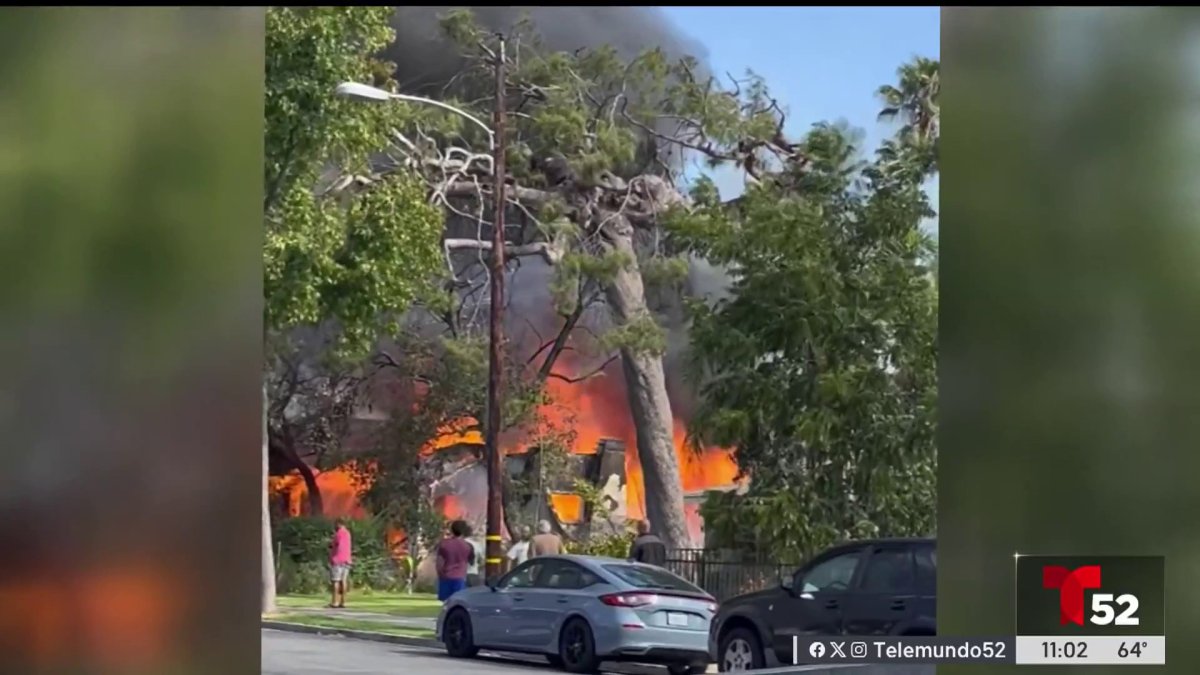 Posible explosión destruye casa en Monrovia – Telemundo 52