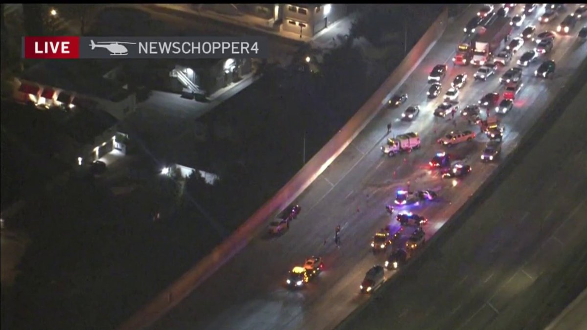 Accidente mortal en la autopista 405 sur en Sherman Oaks – Telemundo 52