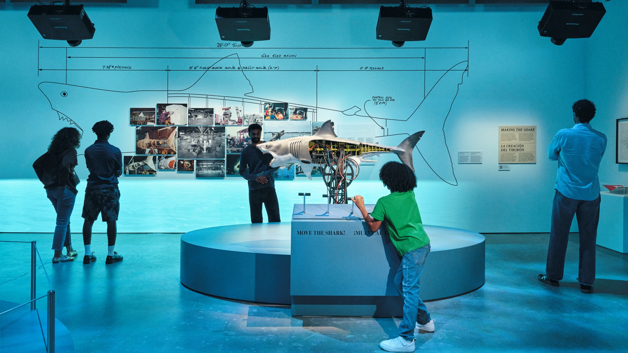Exhibición de la película "Jaws" por sus 50 años – Telemundo 52