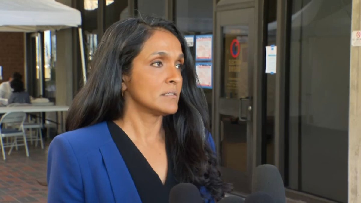 La concejal Nithya Raman anuncia su candidatura a la alcaldía de Los ...